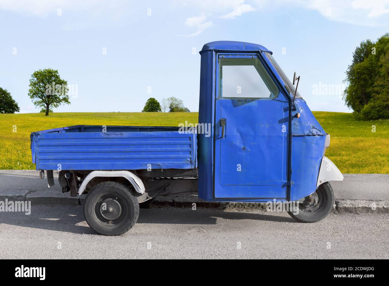 Typical car hi-res stock photography and images - Alamy