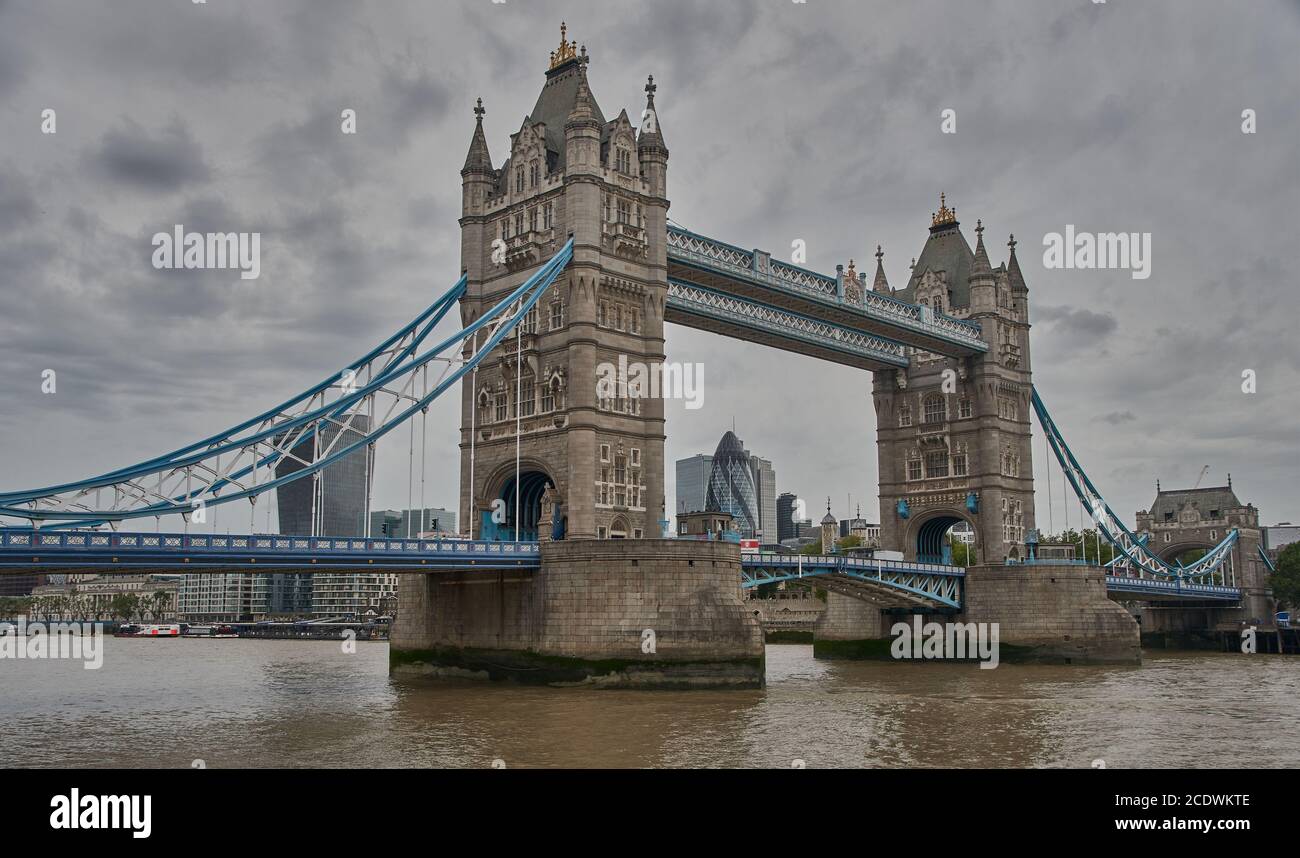 Tfl icon hi-res stock photography and images - Alamy