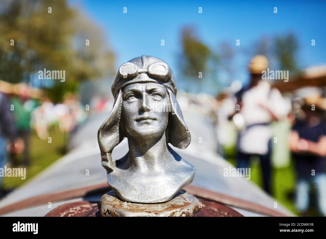 Figure glasses hi-res stock photography and images - Alamy
