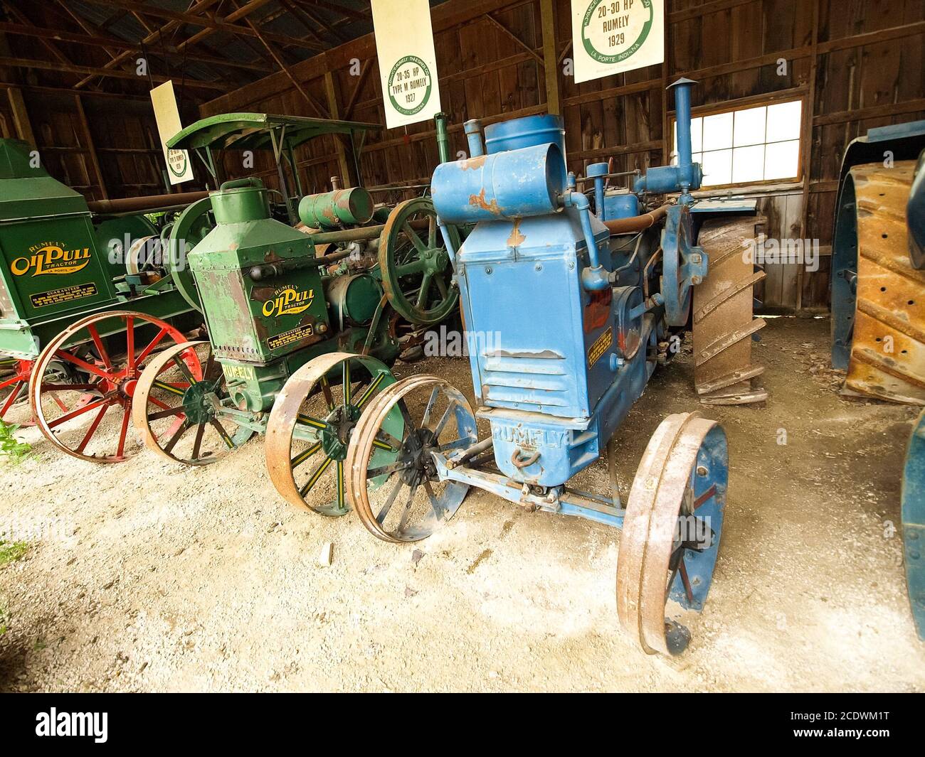 Antique tractors hi-res stock photography and images - Alamy