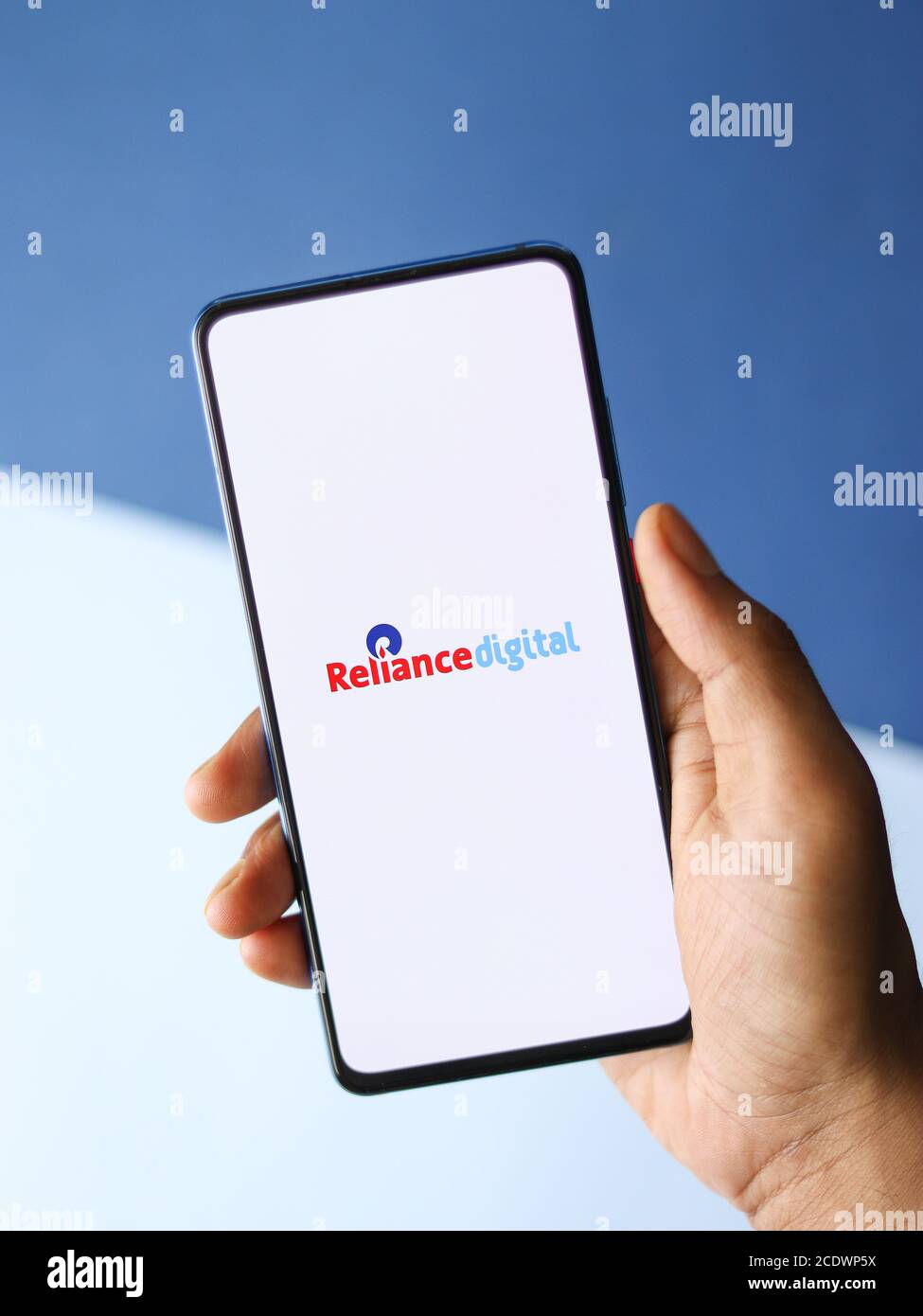 Reliance Mobile Store Logo