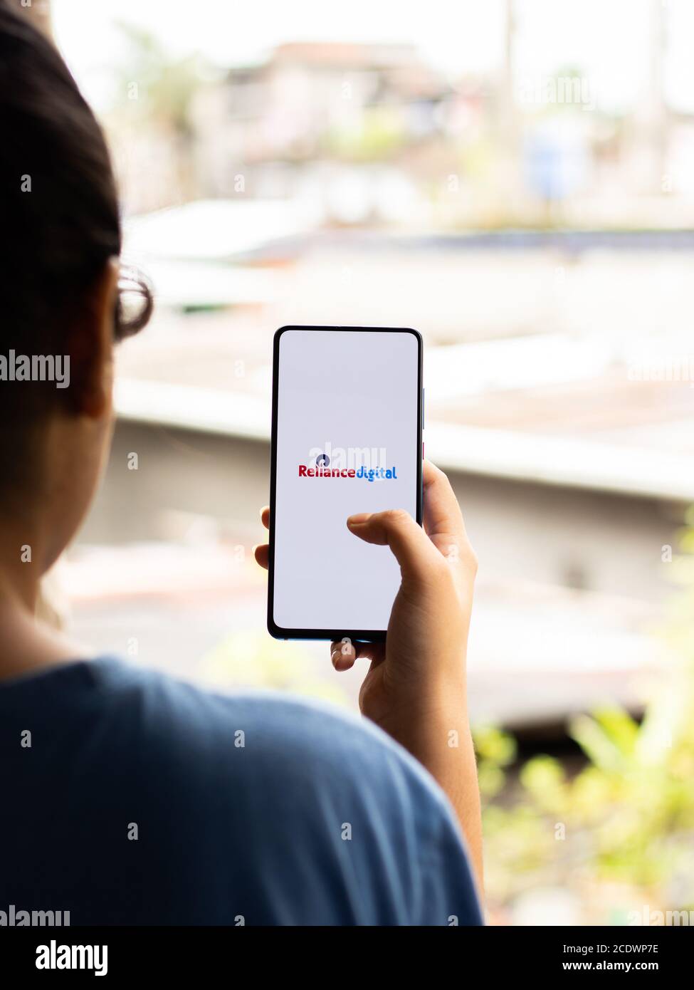 Reliance Mobile Store Logo