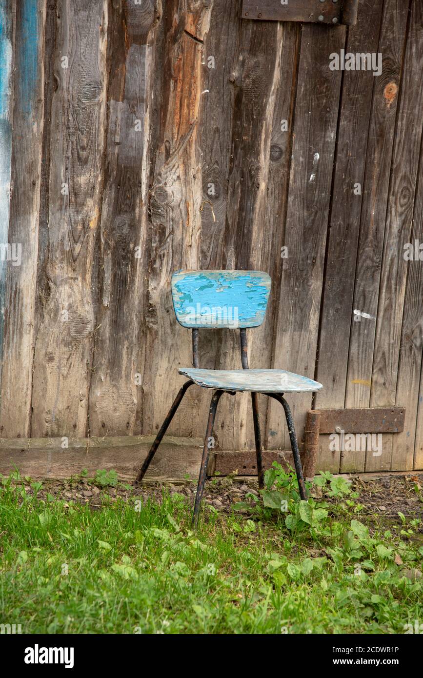 Battered old chair hi-res stock photography and images - Alamy
