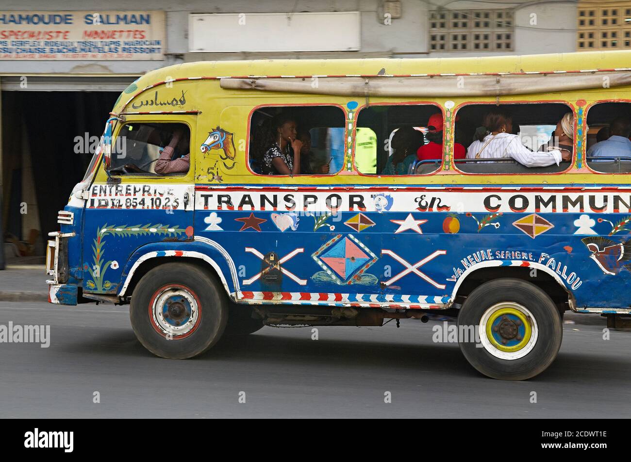 Dakar bus hi-res stock photography and images - Alamy