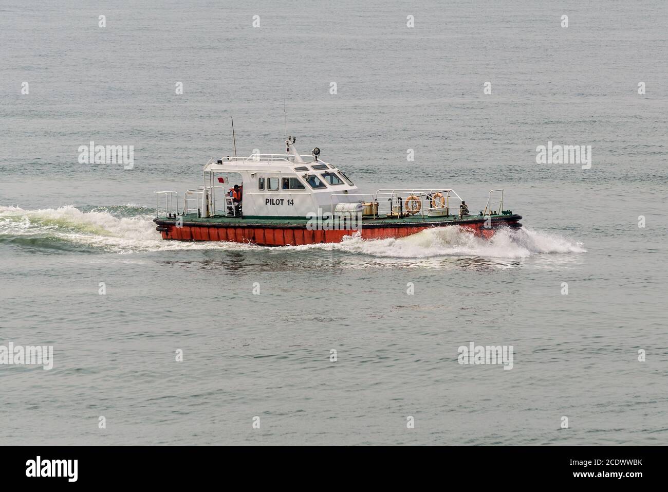 Colombo, Sri Lanka - November 25, 2019: Pilot boat bringing Harbor ...