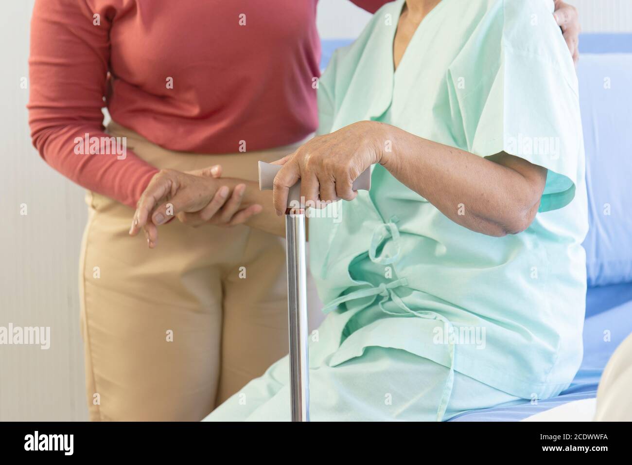 Patients recovery hi-res stock photography and images - Alamy