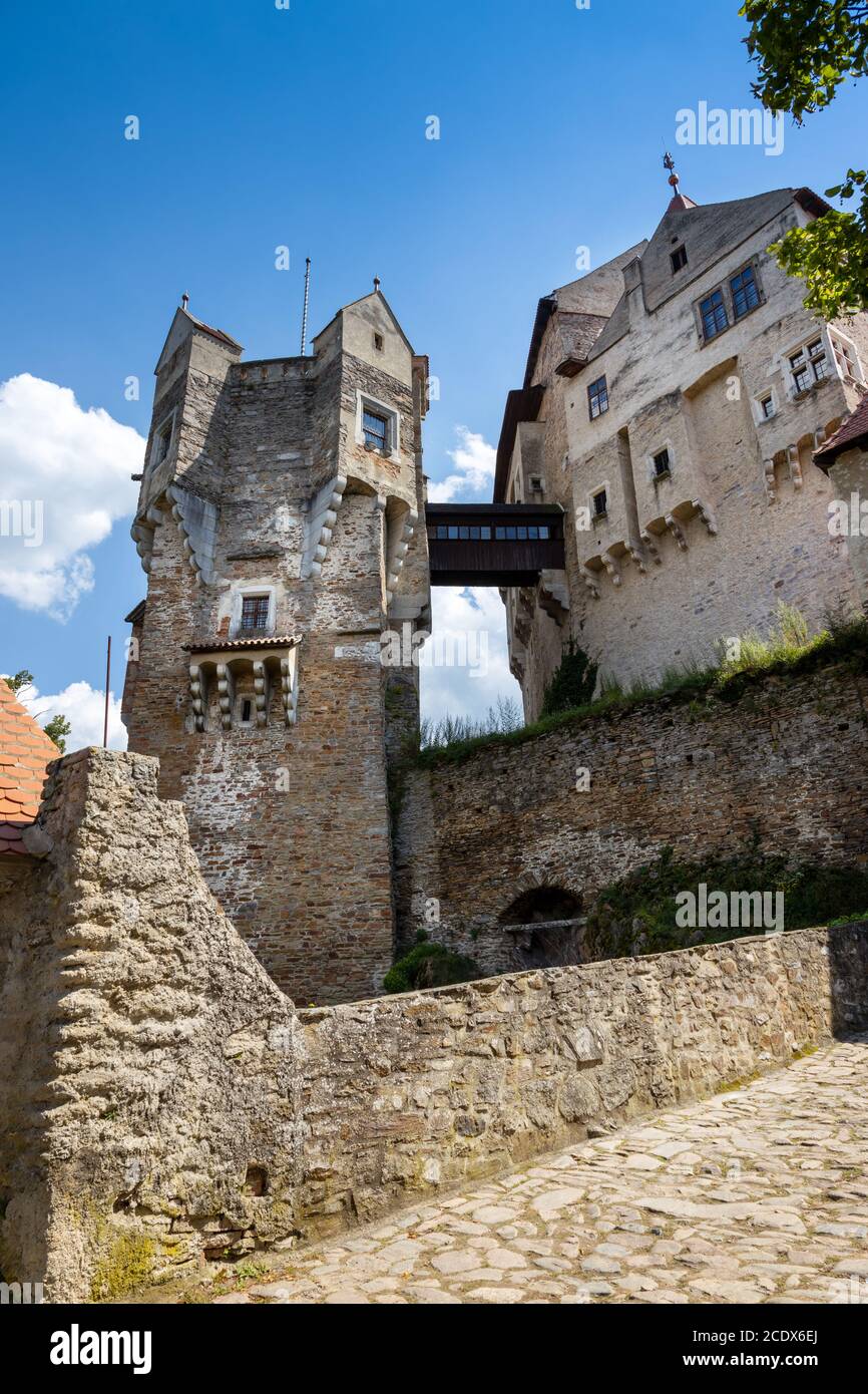 Hrad Pernštejn, Nedvědice, Morava, Česká republika / Pernstejn castle ...