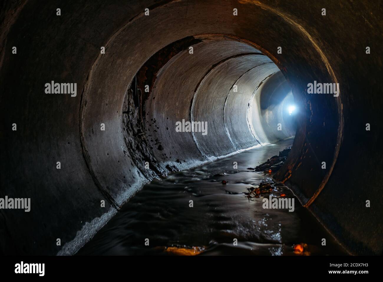 Tunnel water sewer hi-res stock photography and images - Alamy