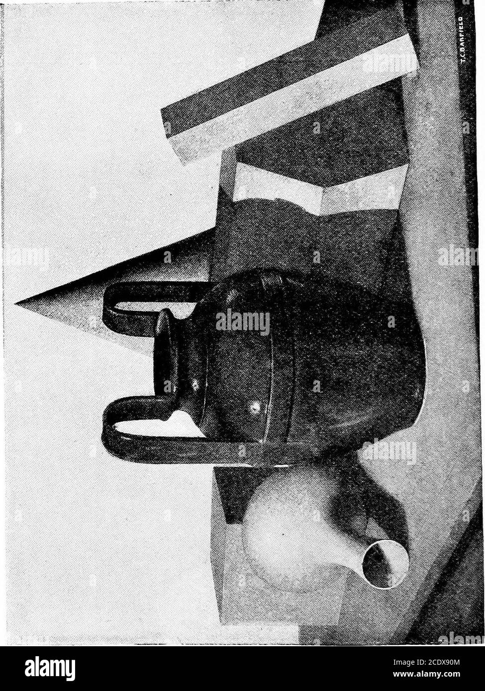 Cone square pyramid triangular pyramid hi-res stock photography and images - Alamy