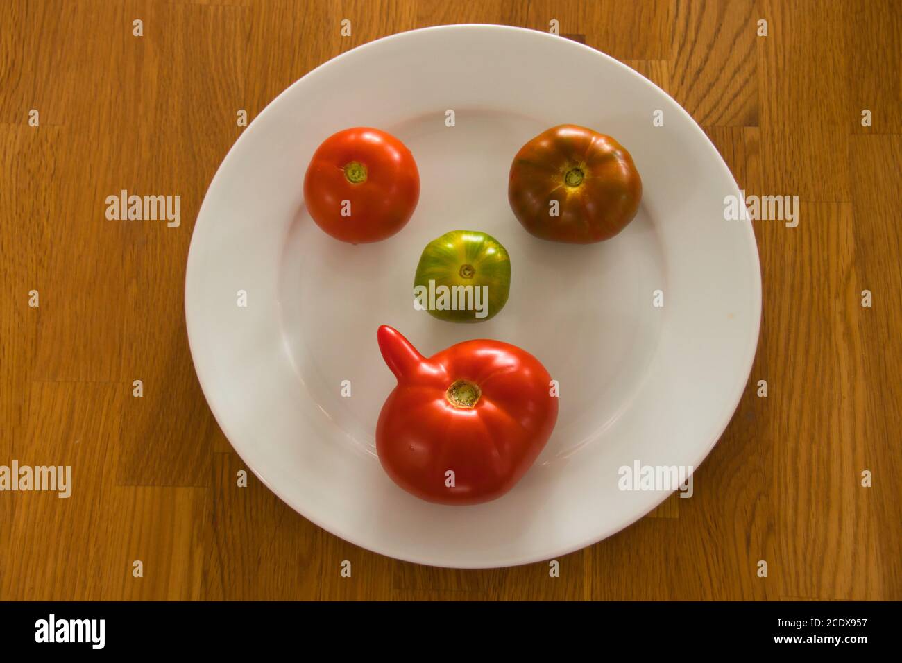 Tomato face hi-res stock photography and images - Alamy