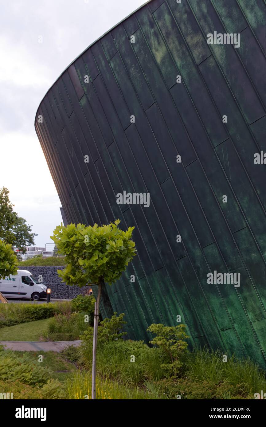 ING Bank Headquarters In Katowice Stock Photo Alamy ing-bank-headquarters-in-katowice-stock-photo-alamy