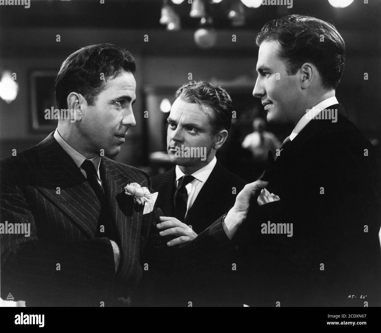 HUMPHREY BOGART JAMES CAGNEY and JEFFREY LYNN in THE ROARING TWENTIES ...