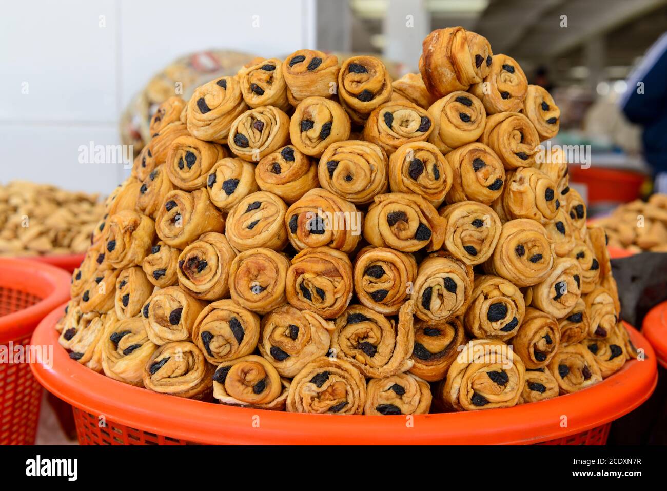 Uzbekistan melon hi-res stock photography and images - Alamy