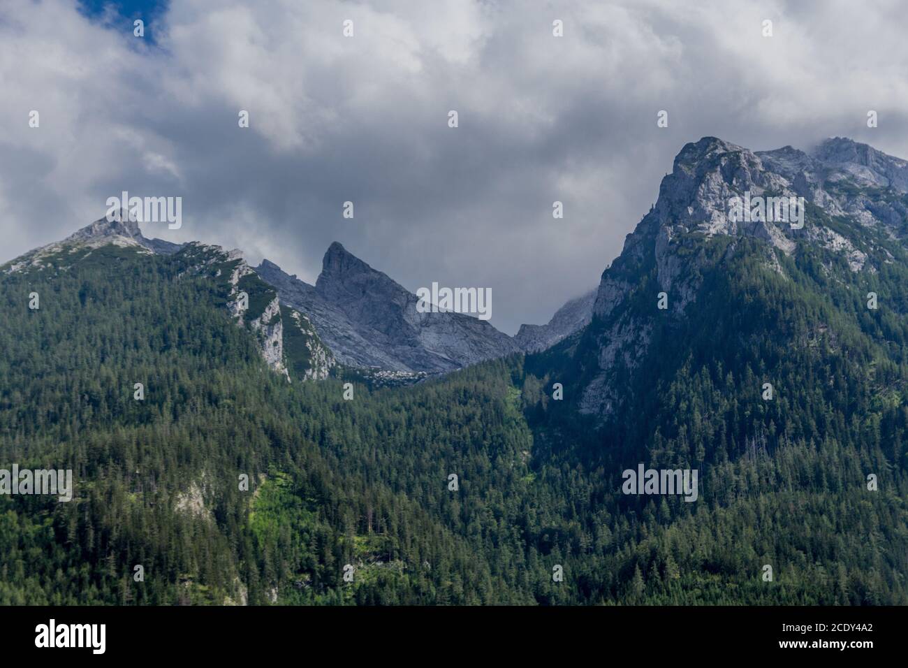 Beautiful exploration tour along the Berchtesgaden Alpine foothills ...