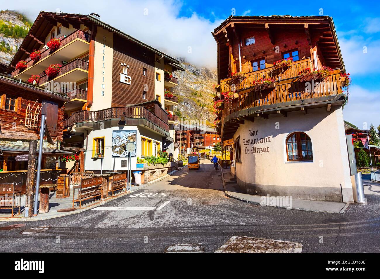 Zermatt, Switzerland street view Stock Photo - Alamy
