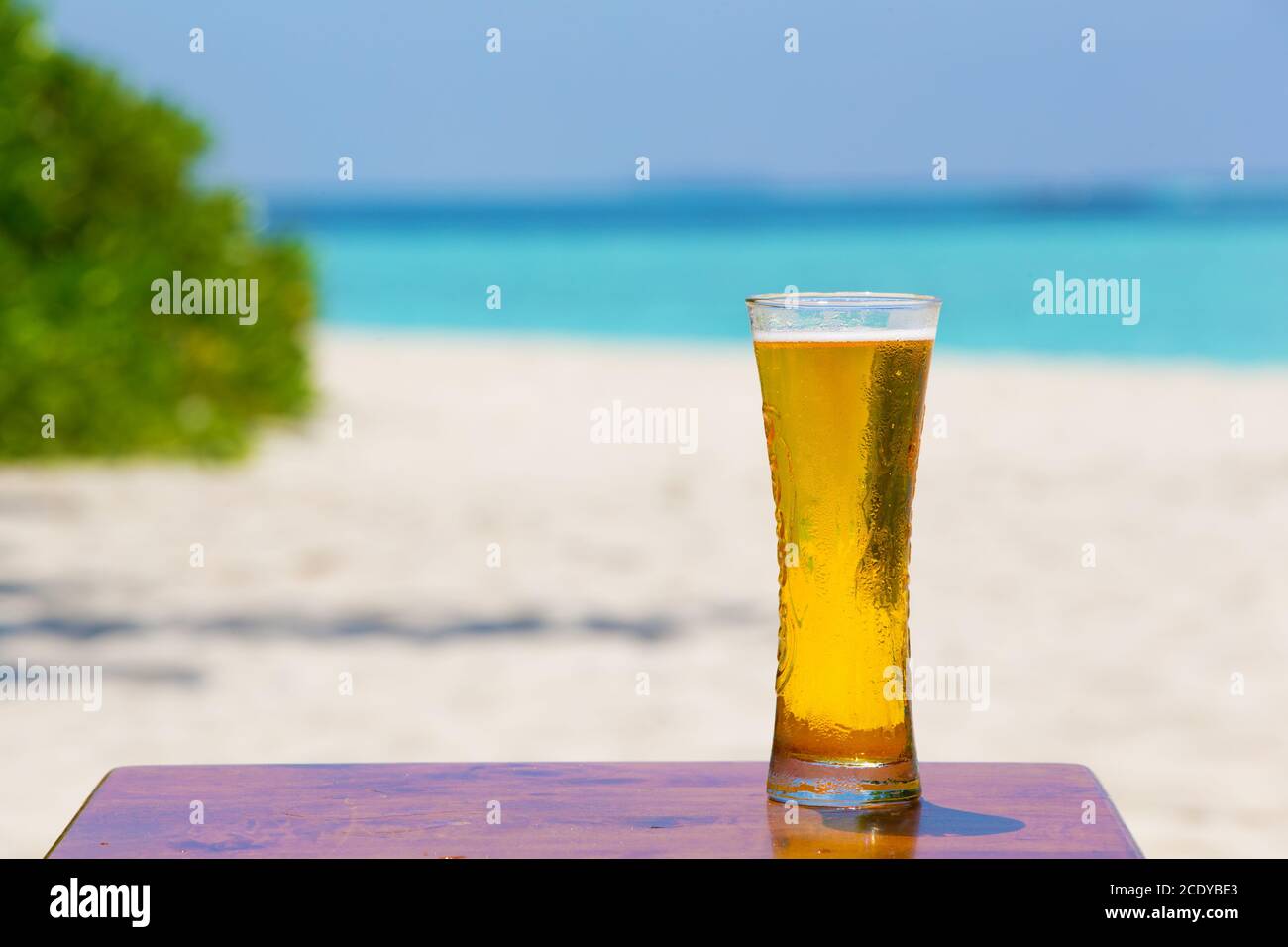 Colorful cocktail and beverage on the beach Stock Photo - Alamy
