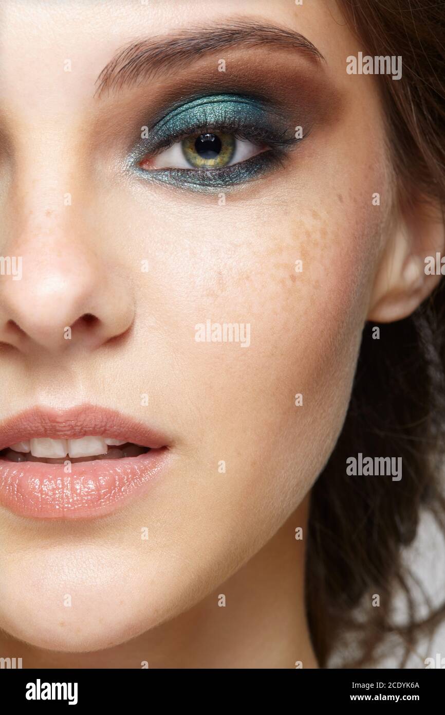 Closeup of human eye hi-res stock photography and images - Alamy
