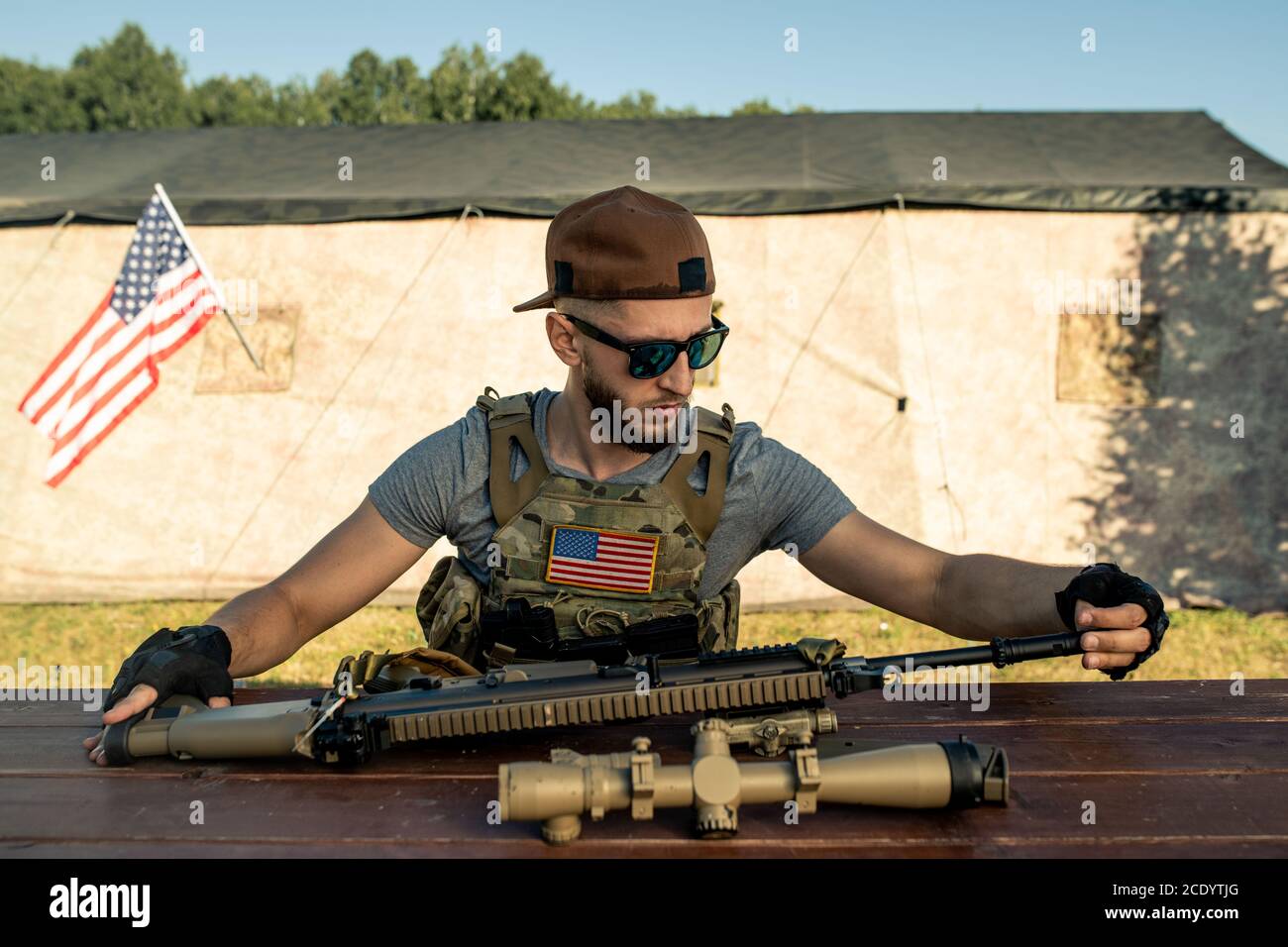 Us military police uniform hi-res stock photography and images - Alamy