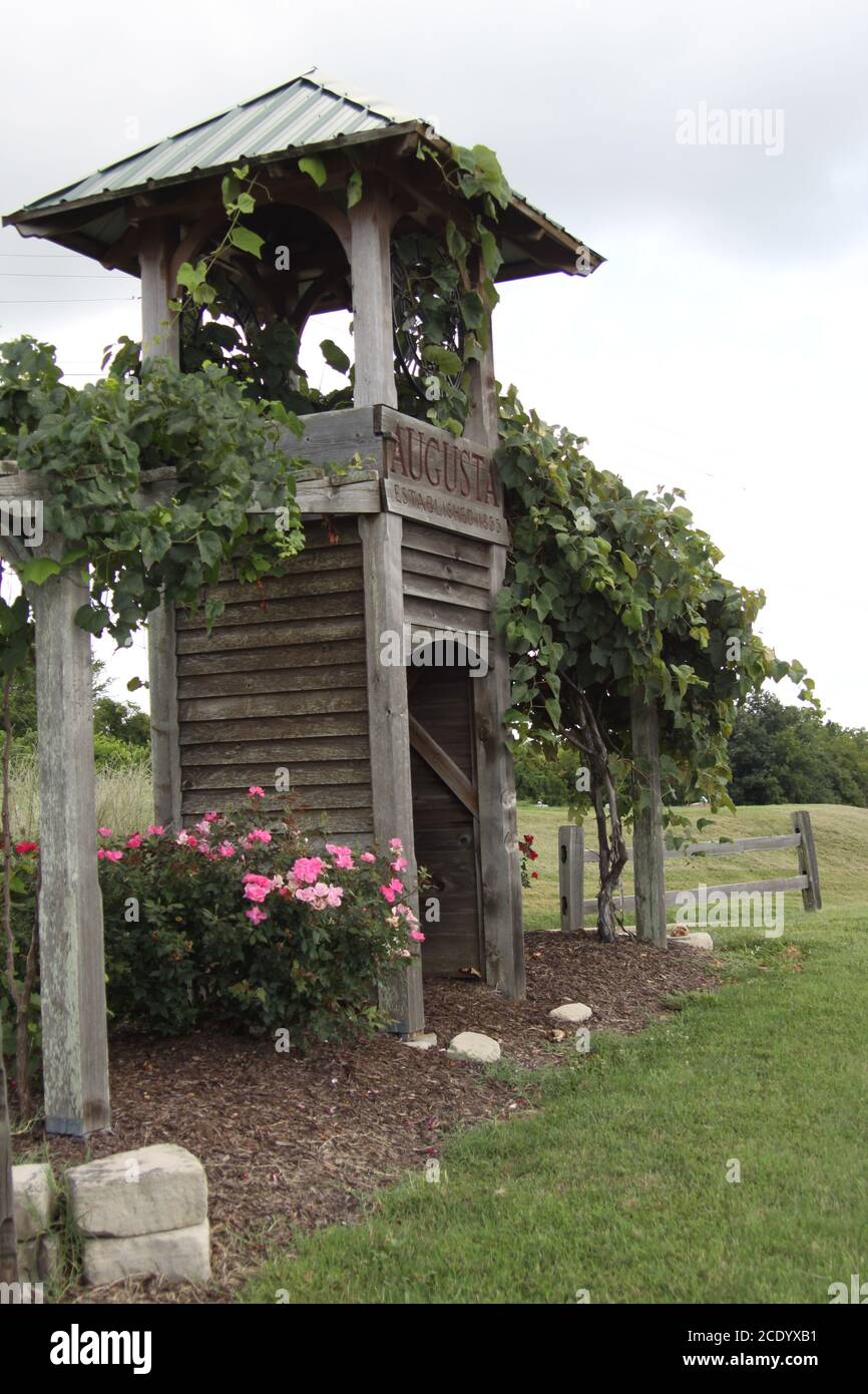 The town of Augusta, Missouri, USA sign Stock Photo - Alamy