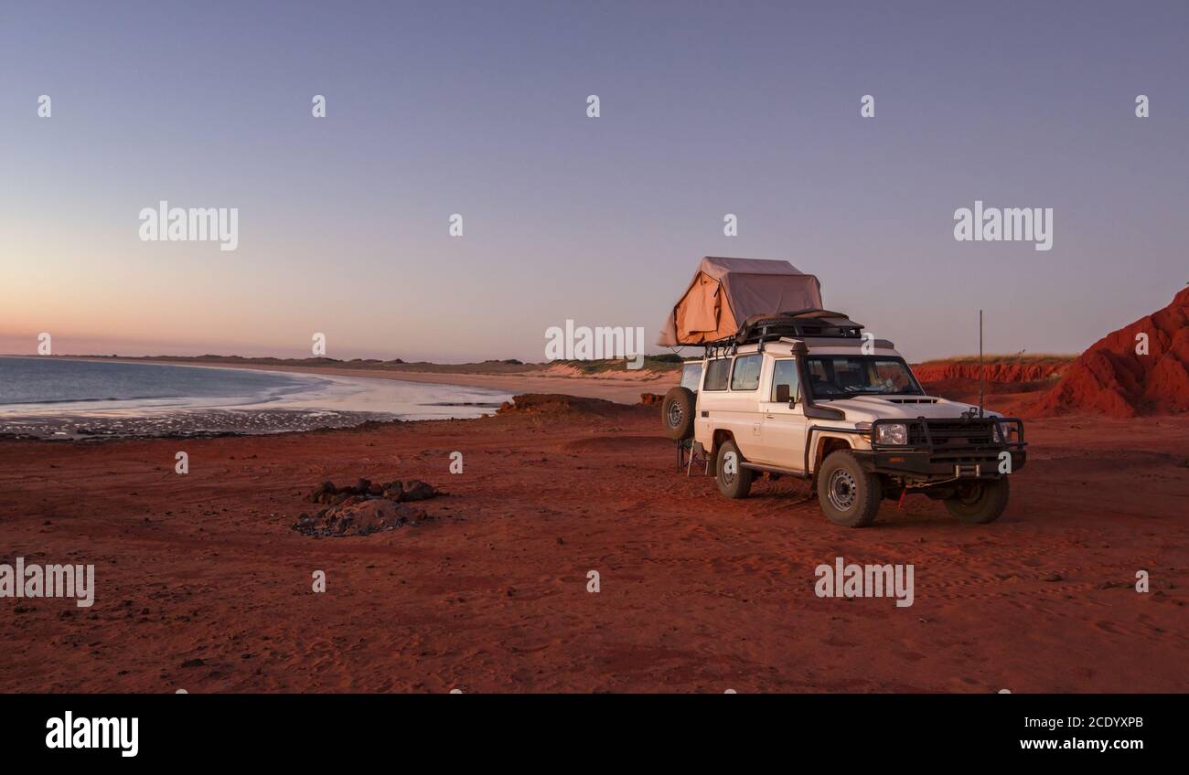 Western Australia – Outback adventure with 4WD vehicle with roof tent ...