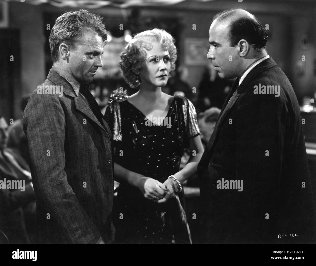 JAMES CAGNEY and GLADYS GEORGE in THE ROARING TWENTIES 1939 director ...