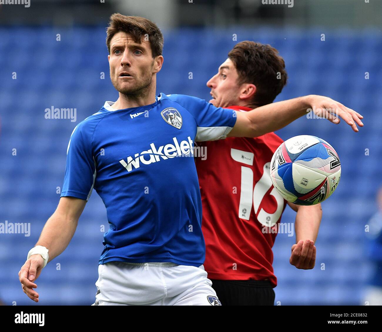 Oldham athletics bobby grant hi-res stock photography and images - Alamy