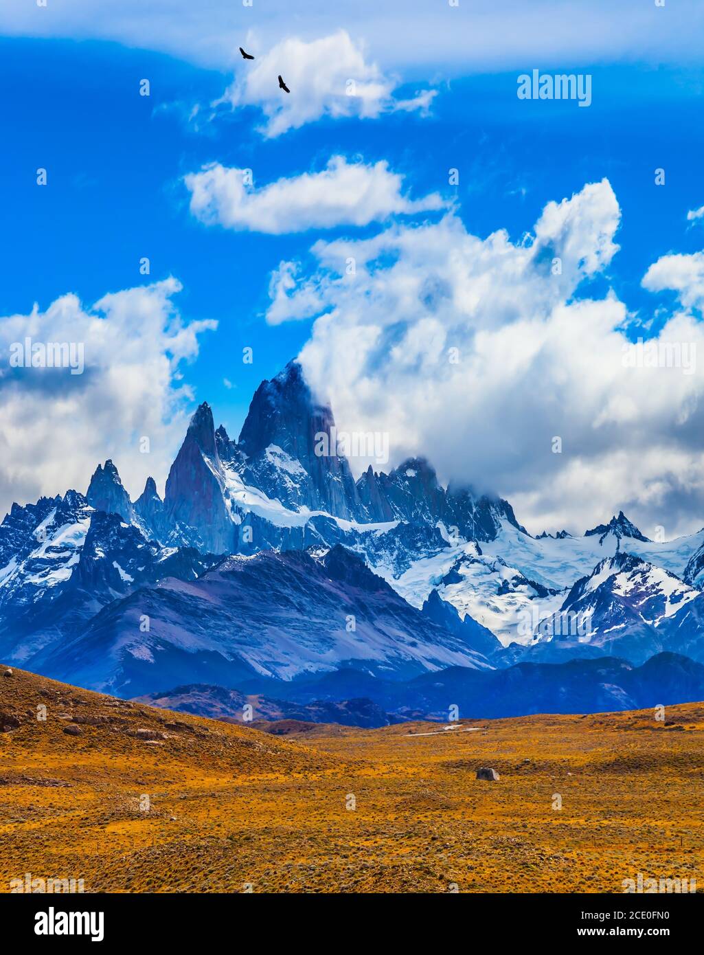 The famous ridge Mount Fitz Roy Stock Photo - Alamy