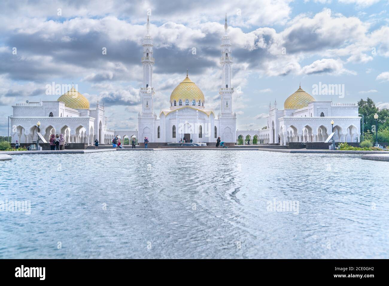 The White mosque in Bulgar Tatarstan Stock Photo - Alamy