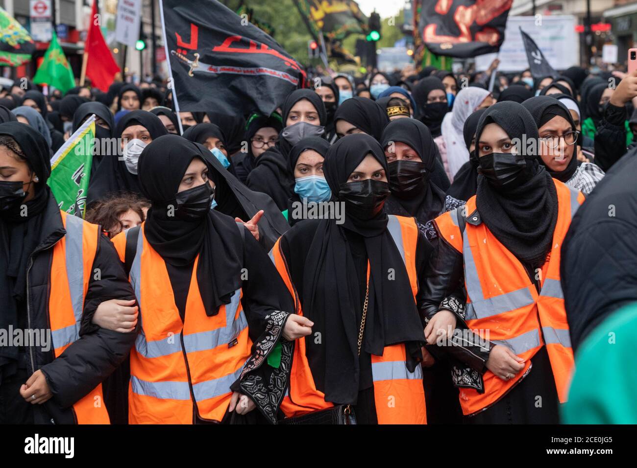 Shia muslim women on march hi-res stock photography and images - Alamy