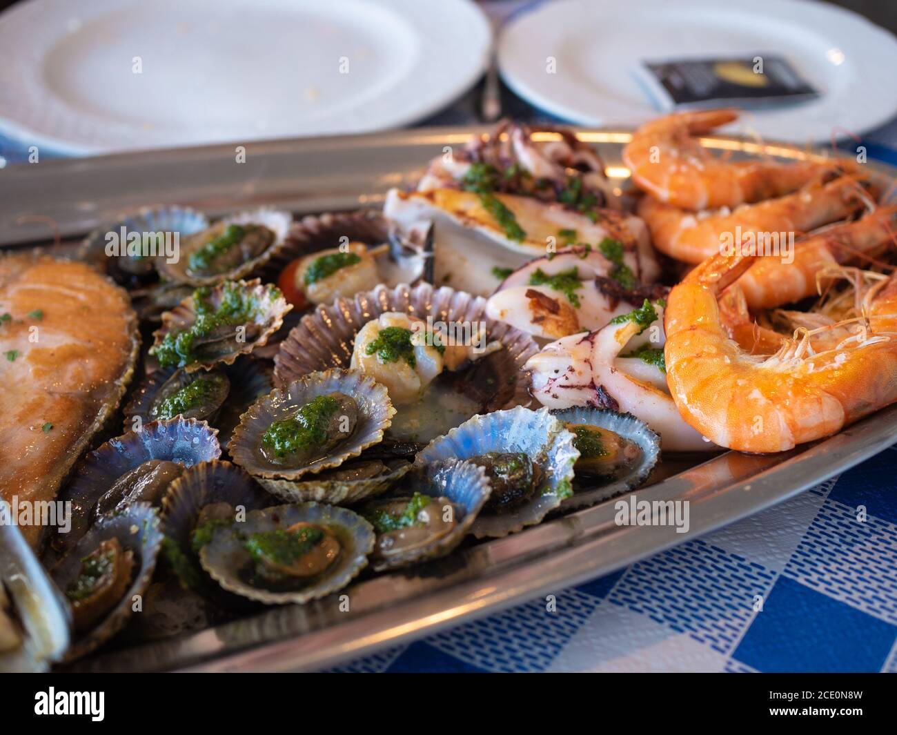 Sea food platter shells hi-res stock photography and images - Alamy
