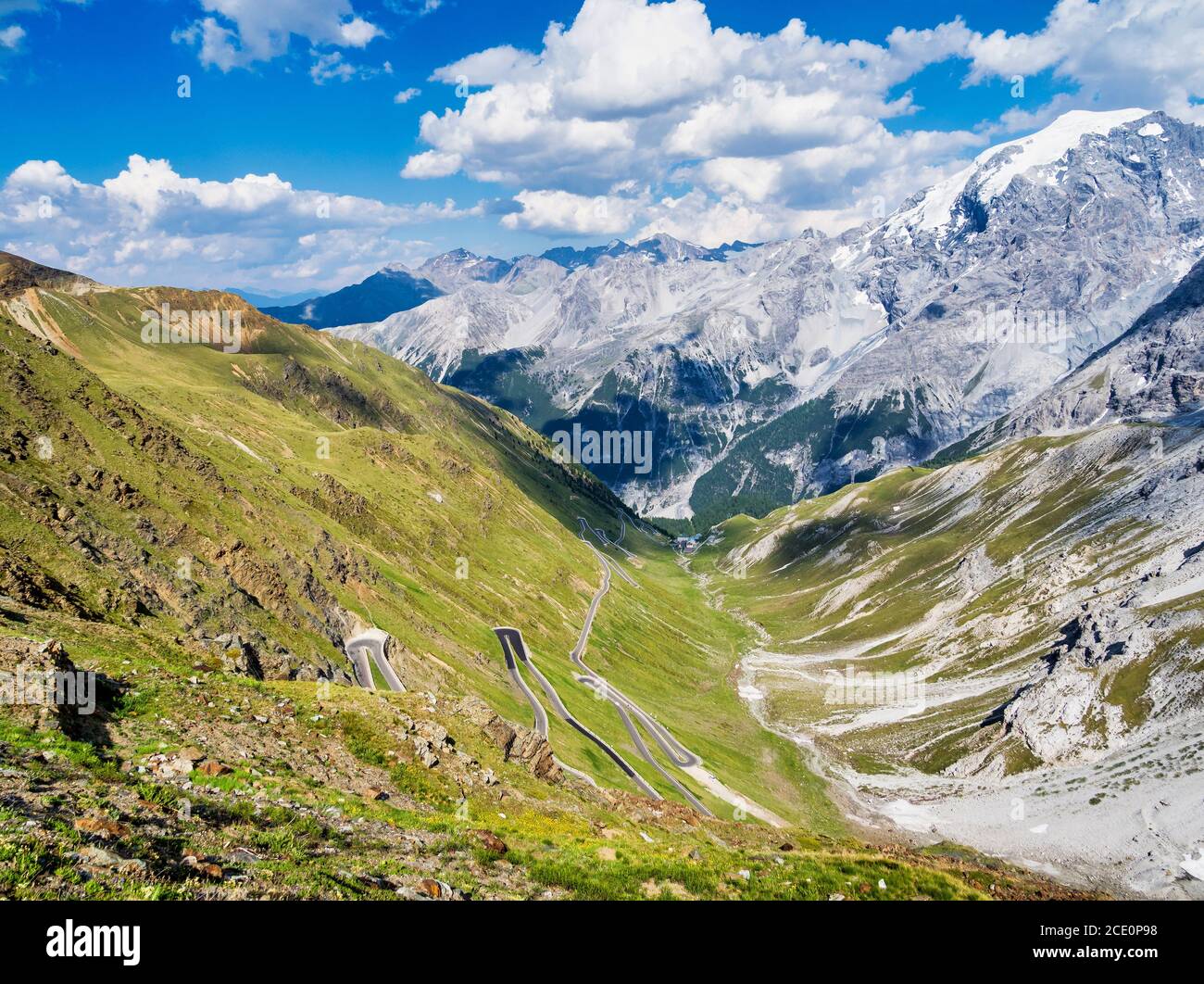 Italy, Stelvio National Park. Famous road to Stelvio Pass in Ortler ...