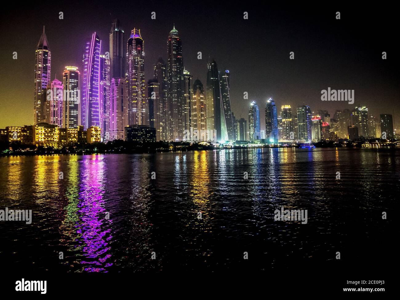 Dubai Dessert Skyline High Resolution Stock Photography and Images - Alamy