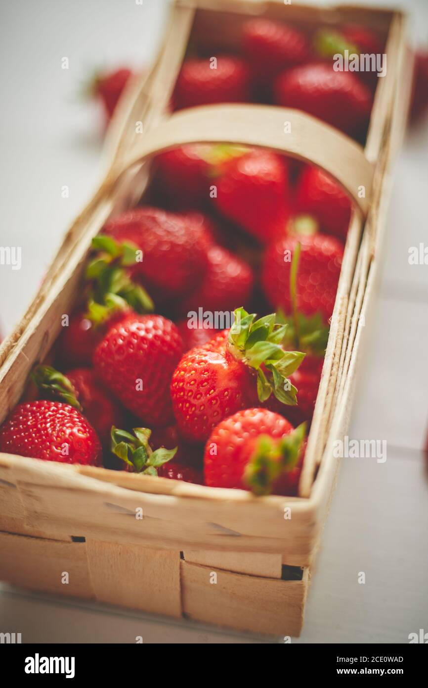 Strawberries in a box hi-res stock photography and images - Alamy