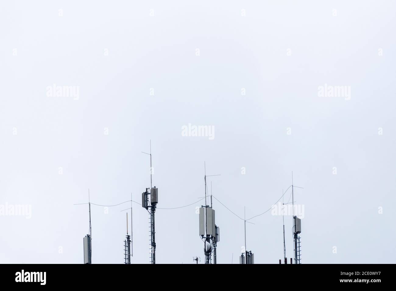 Mobilfunkantenne hi-res stock photography and images - Alamy