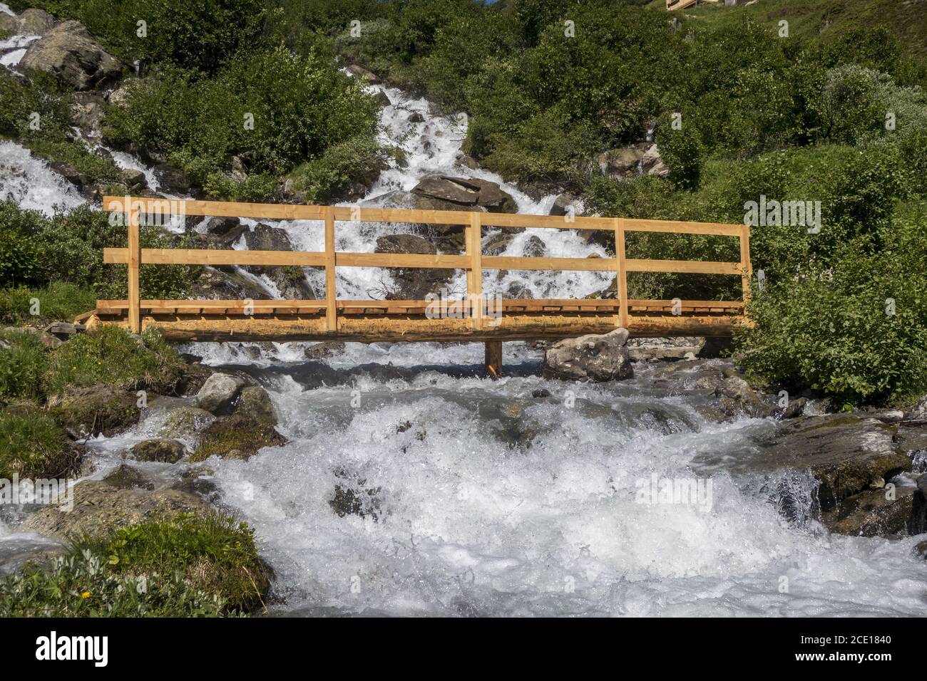 Mountain bridge walk hi-res stock photography and images - Alamy