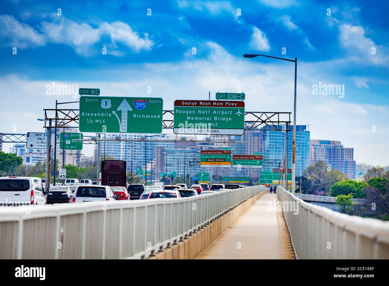 Rochambeau memorial bridge hi-res stock photography and images - Alamy