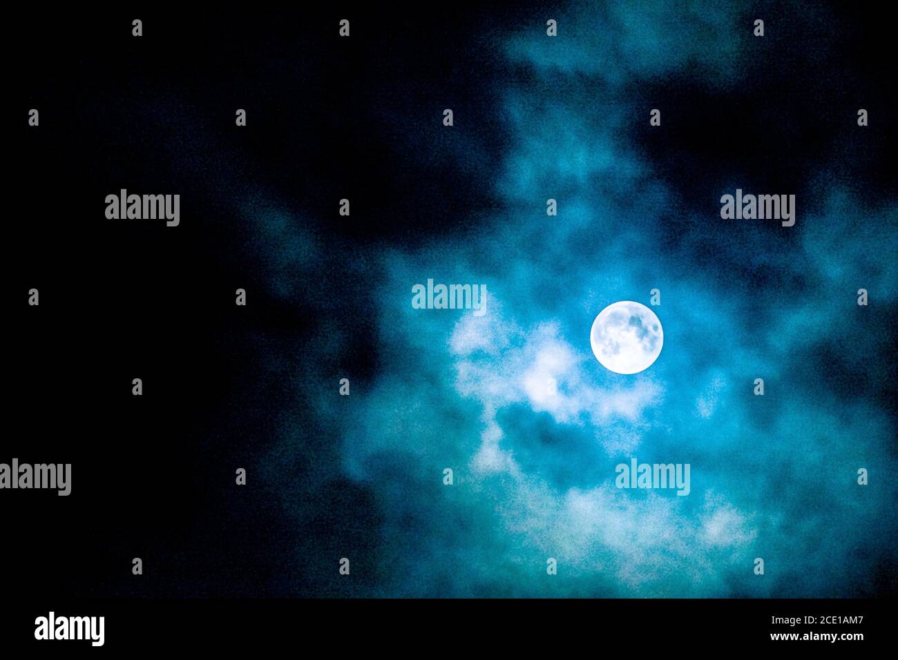 Beautiful full moon hi-res stock photography and images - Alamy