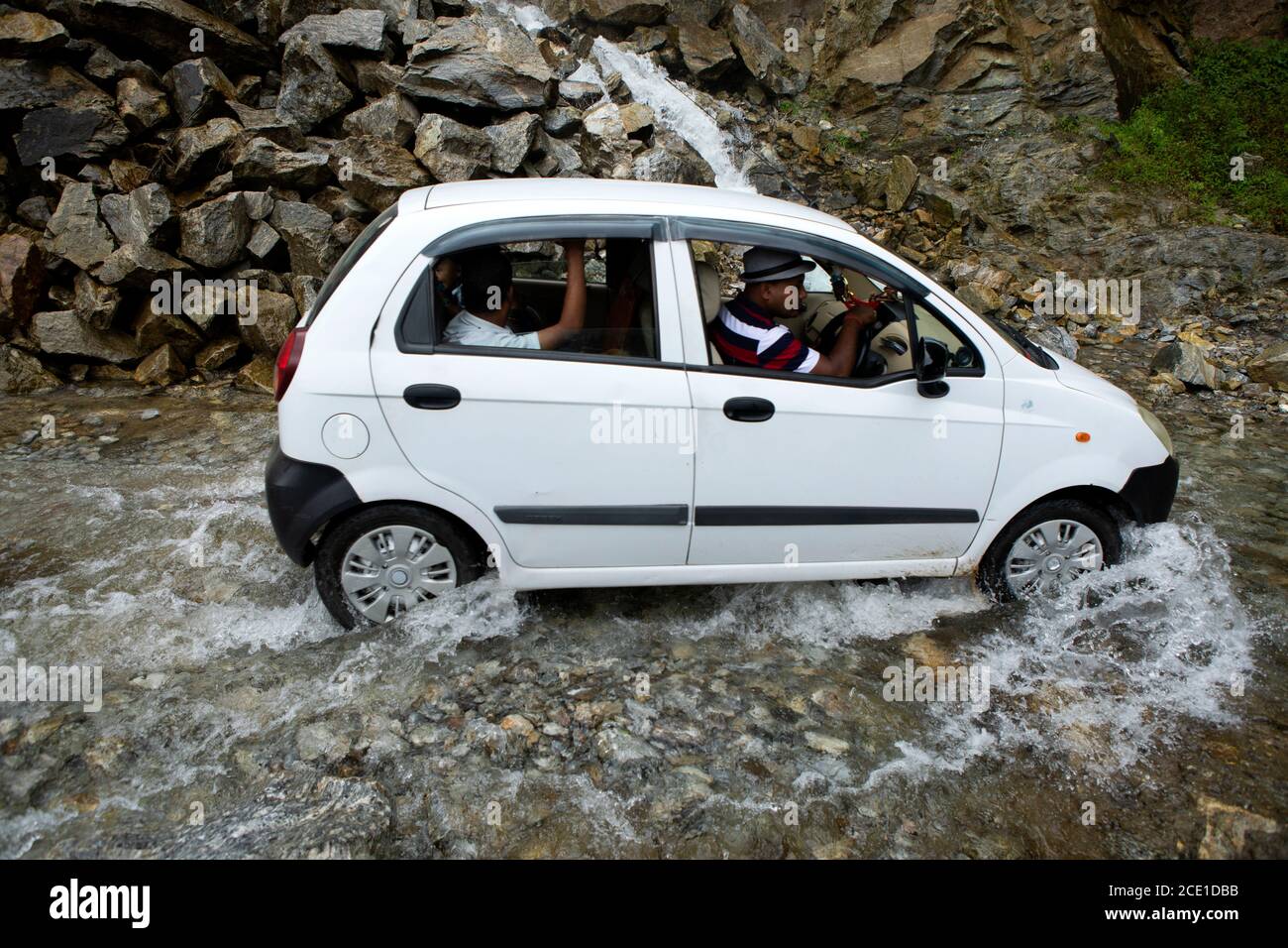 Driving in india and dangerous hi-res stock photography and images - Alamy