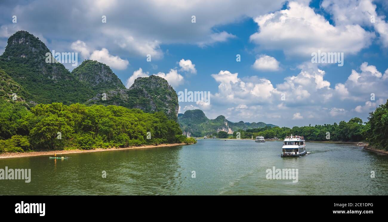 Guilin li river national park hi-res stock photography and images - Alamy