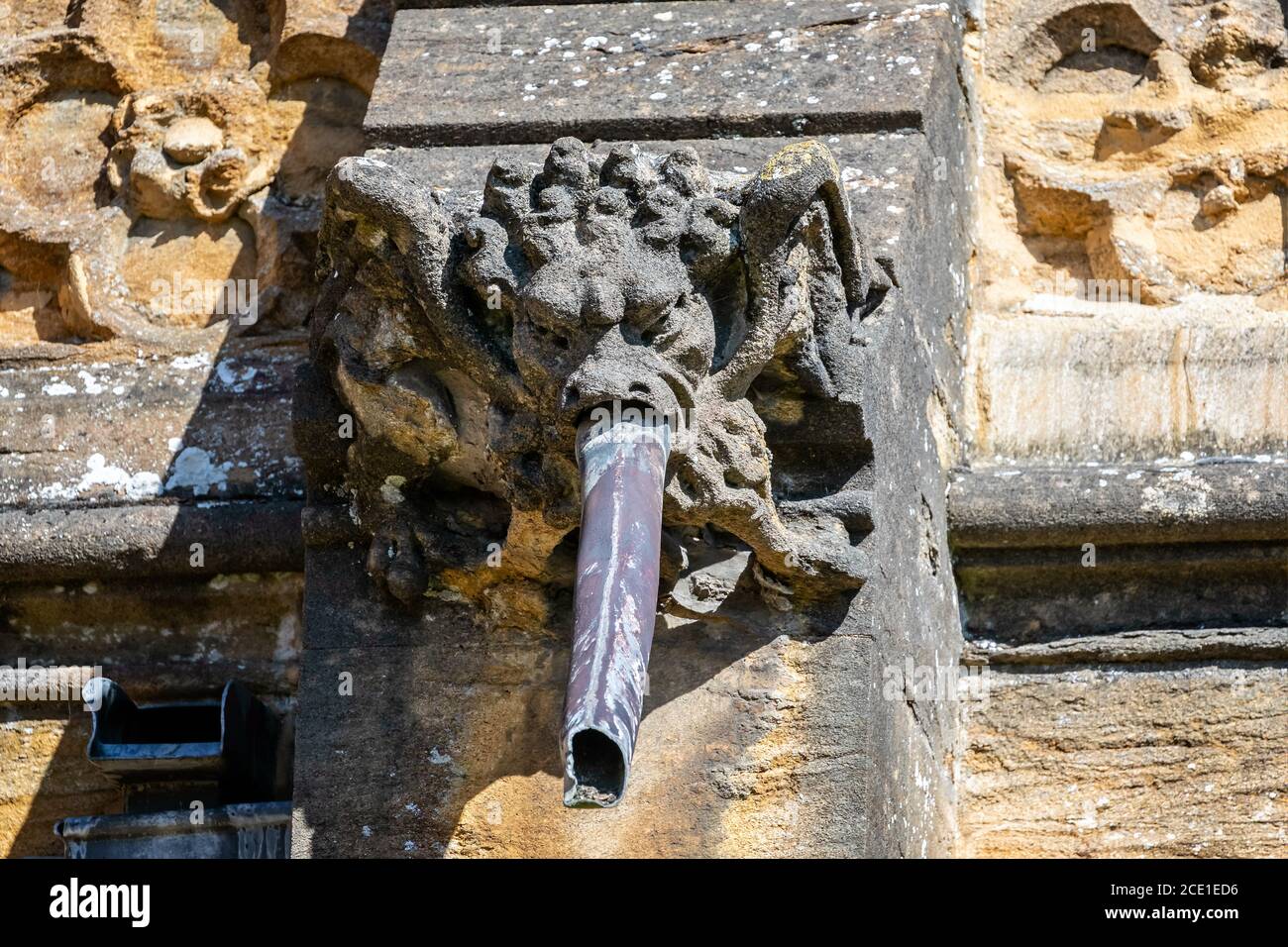 Devil gargoyle uk hi-res stock photography and images - Alamy