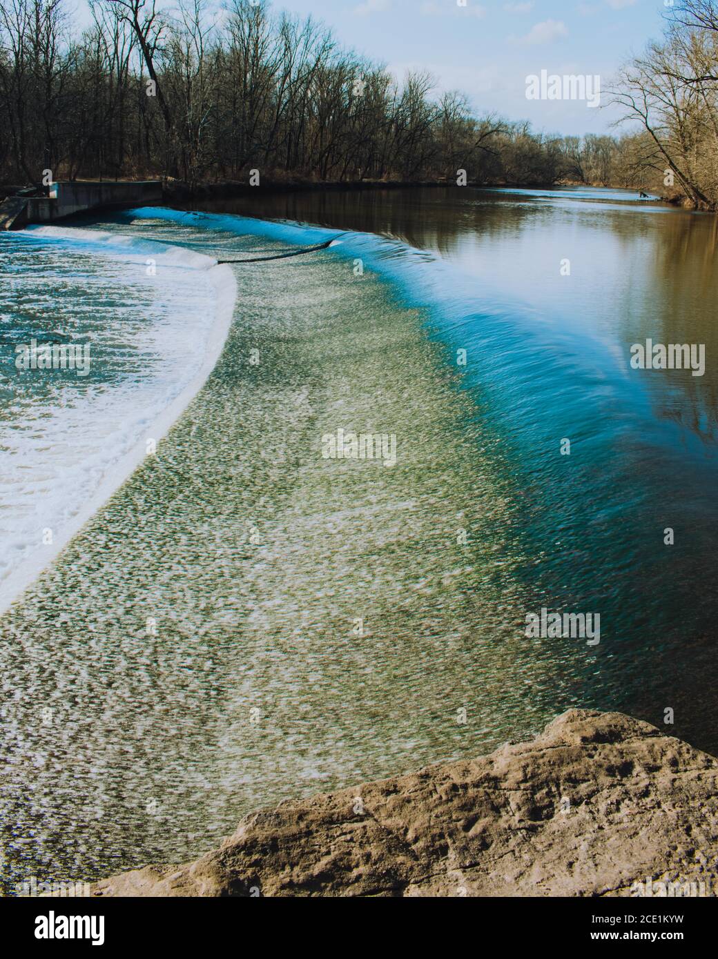 Man made dam hi-res stock photography and images - Alamy