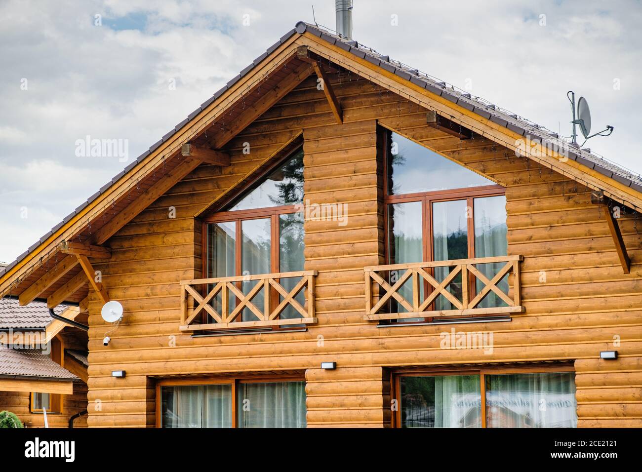 Modern houses with big windows hi-res stock photography and images - Alamy