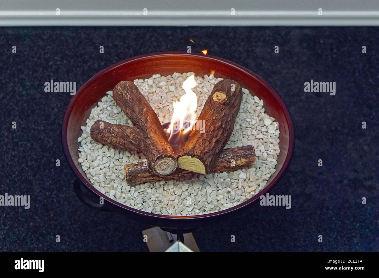 Round tray hi-res stock photography and images - Alamy