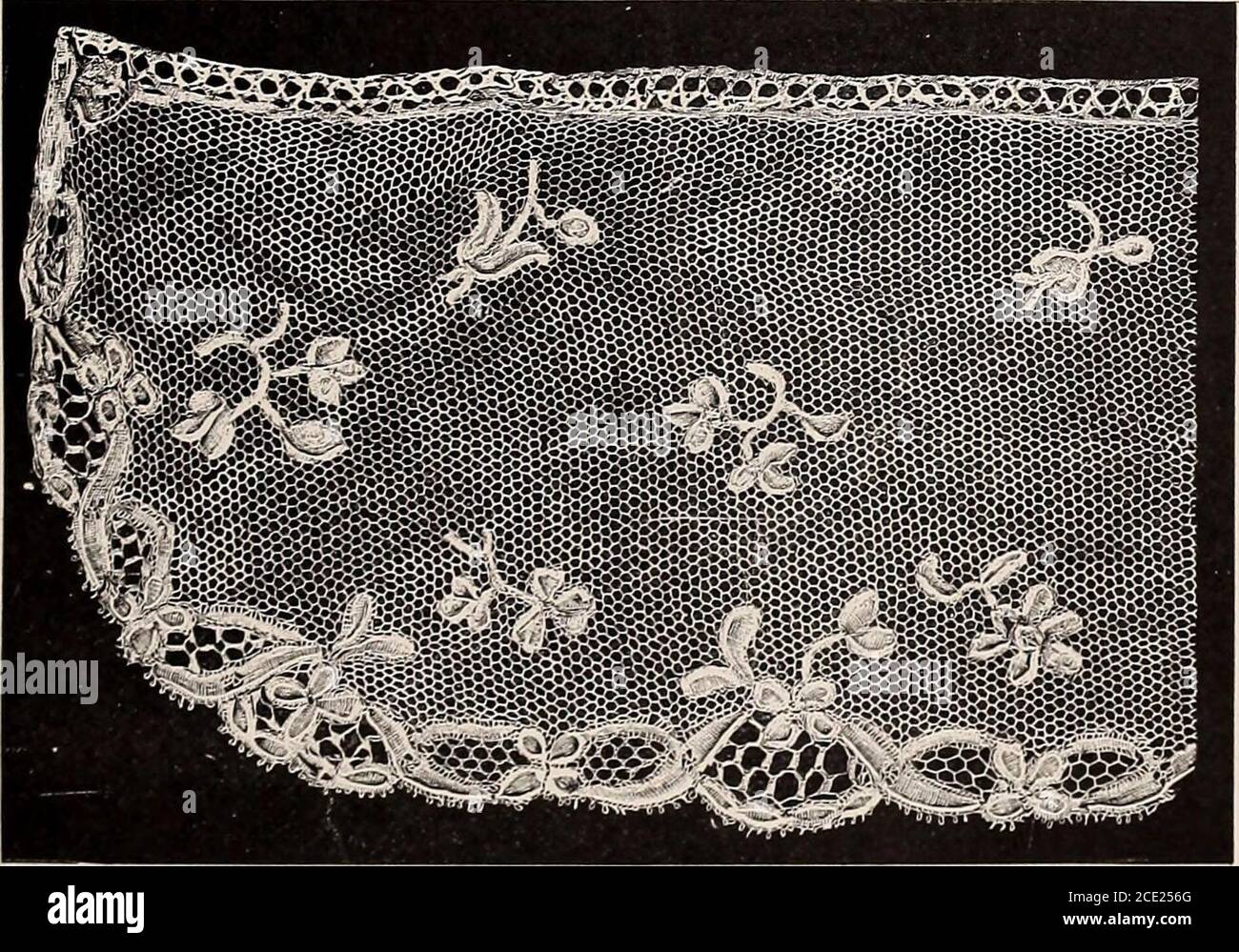 Various kinds of pins hi-res stock photography and images - Alamy