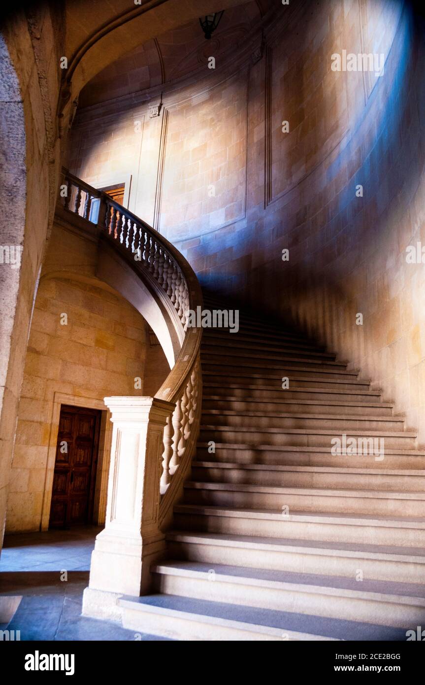 Palace stairs alhambra hi-res stock photography and images - Alamy