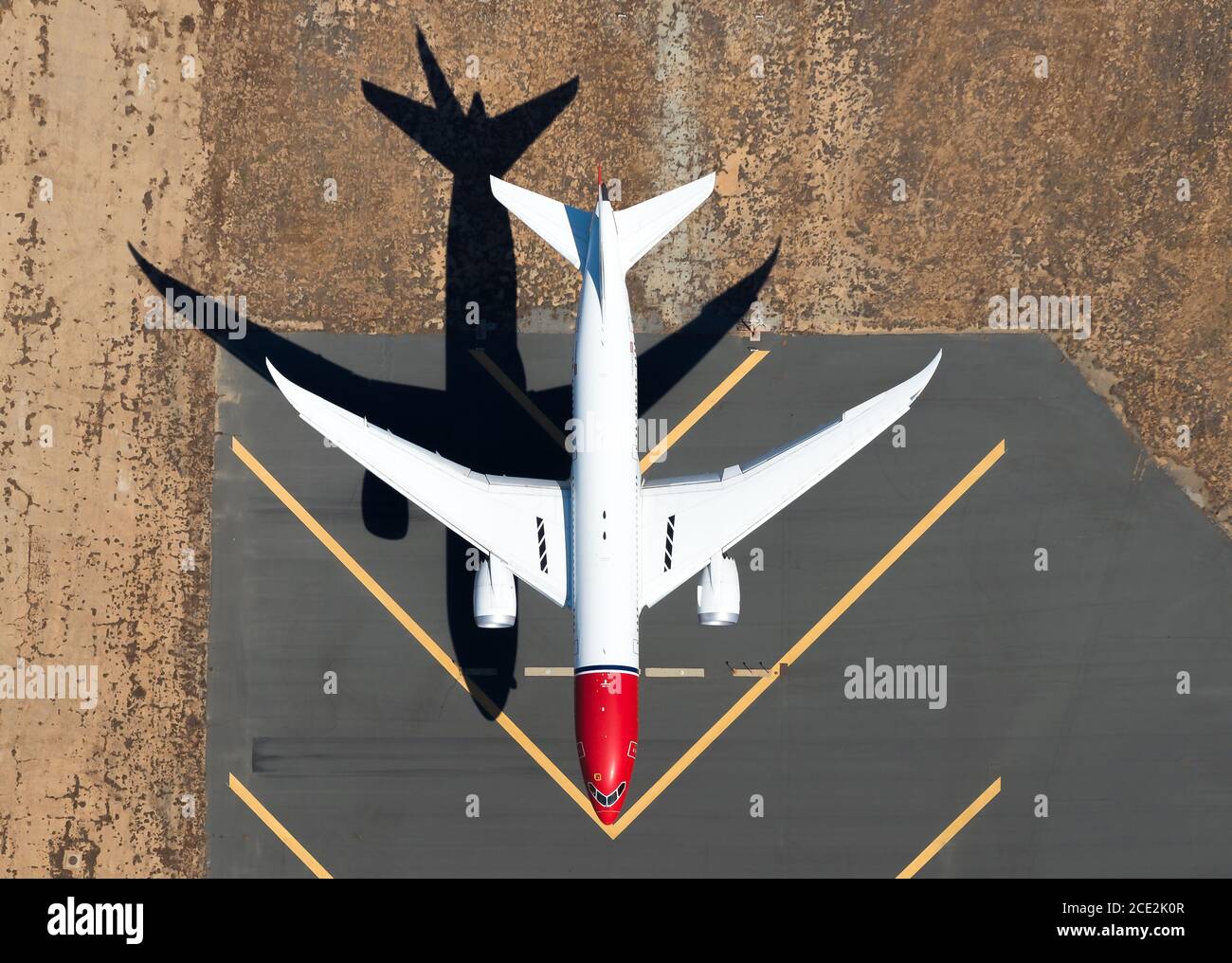 Runway chevron hi-res stock photography and images - Alamy