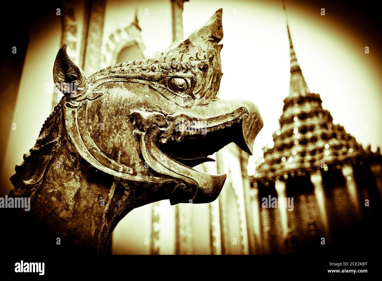 Mythical creature statue hi-res stock photography and images - Alamy