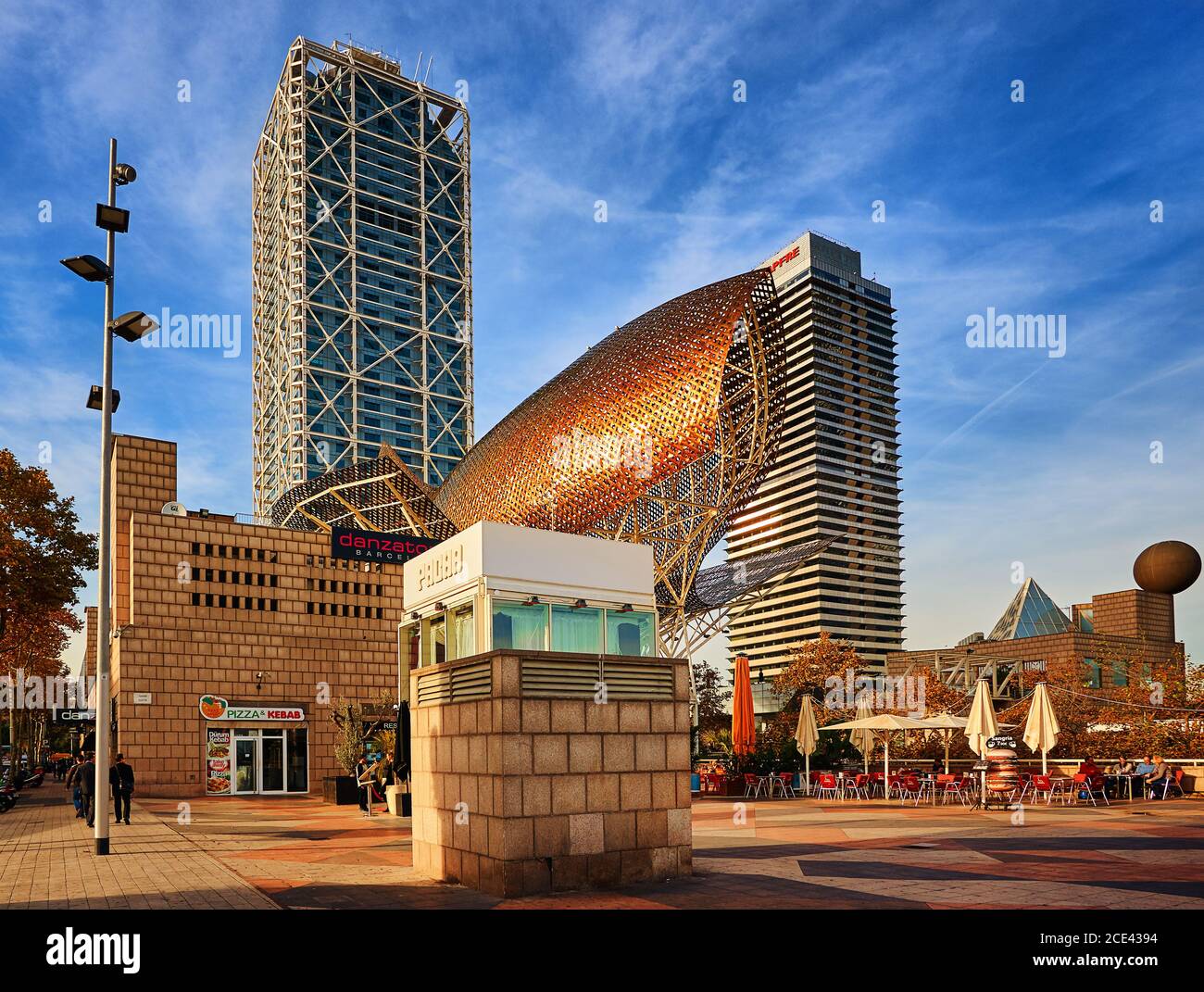 Golden Fish statue in Barcelona, Spain Stock Photo - Alamy