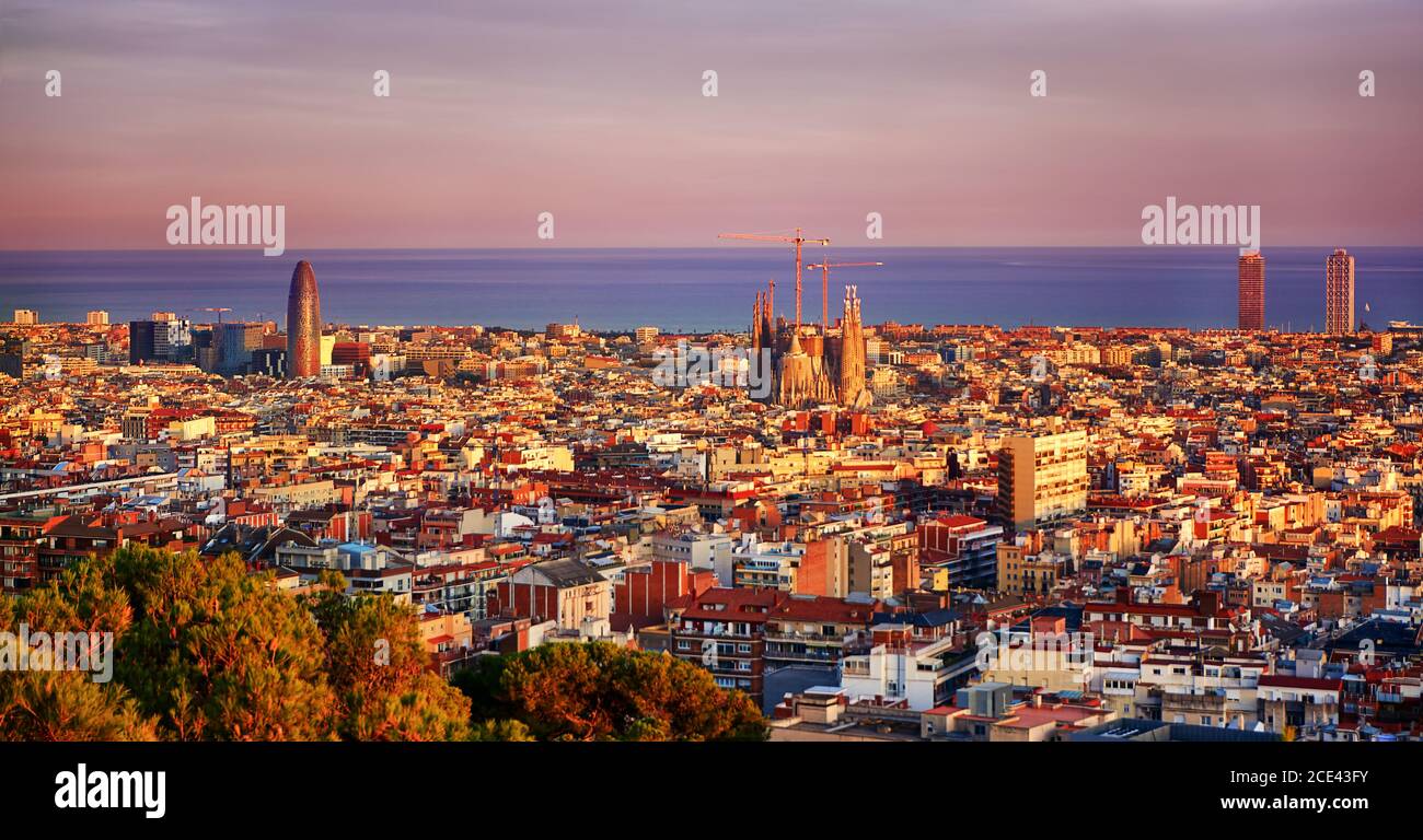 City view of barcelona hi-res stock photography and images - Alamy