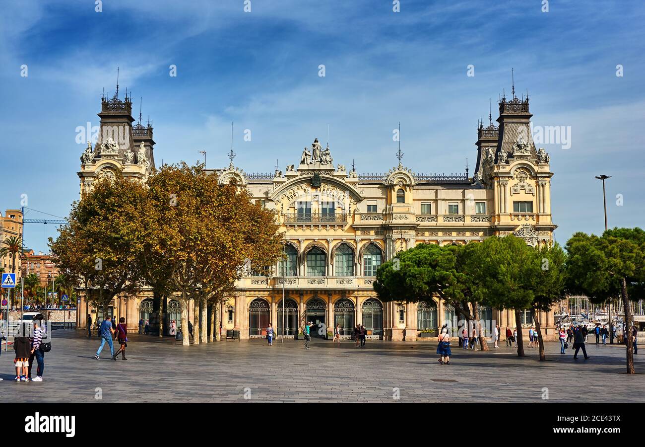 Edifici hi-res stock photography and images - Alamy